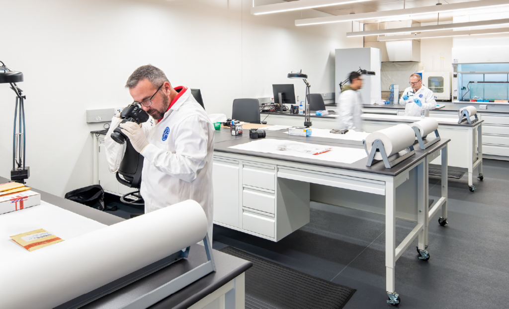 Dynamic Lab Design and Architecture | Dekker